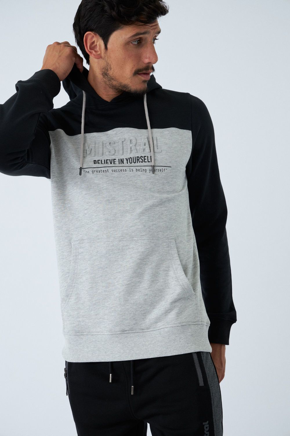 BUZO CANGURO PRETO - Mistral